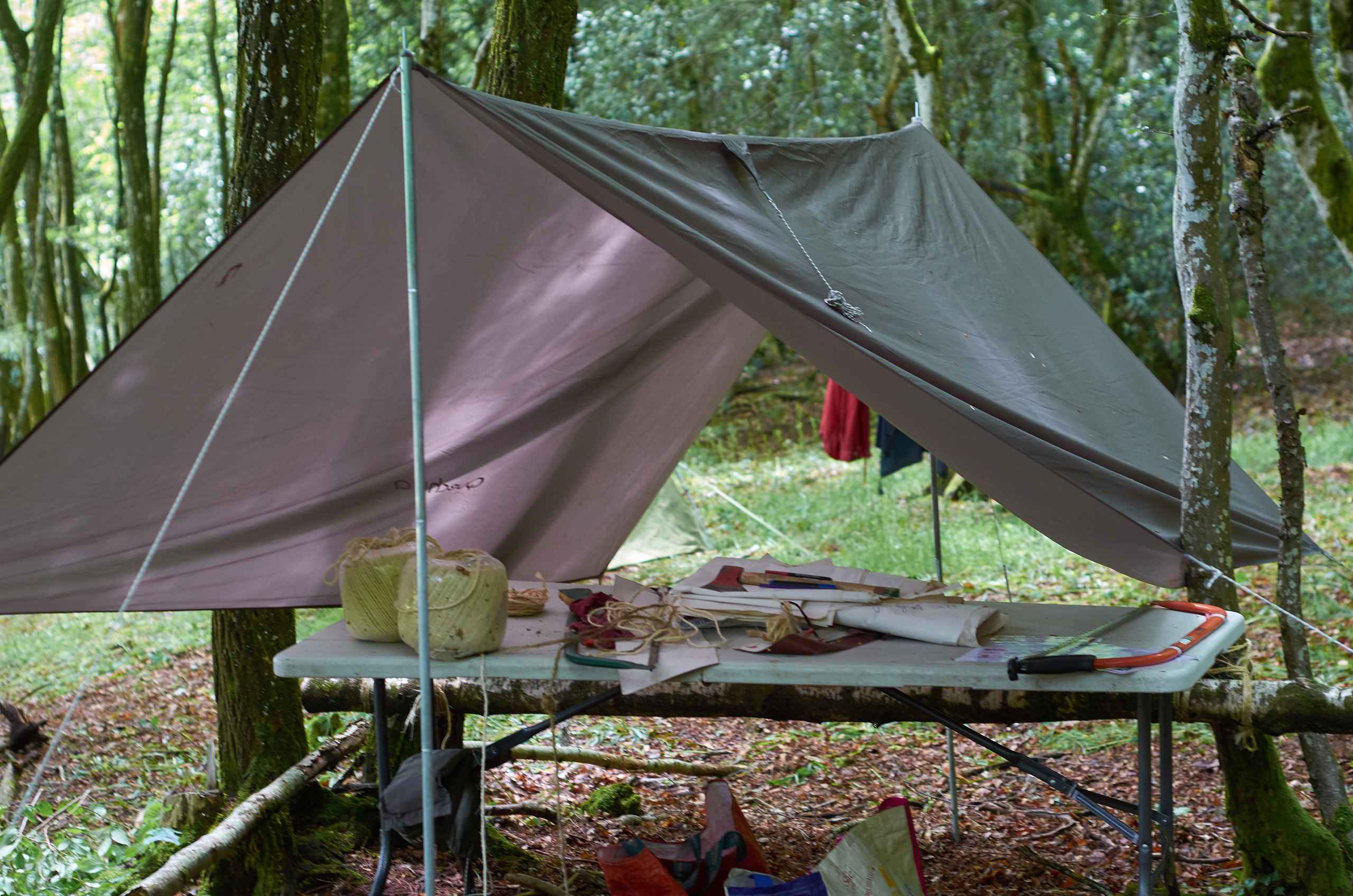 Le tarp : l'abri ultra-polyvalent — LaToileScoute